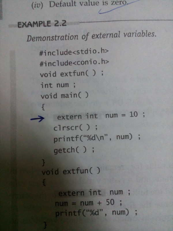 Programming in C: doubt extern variable here they initialized it is it valid